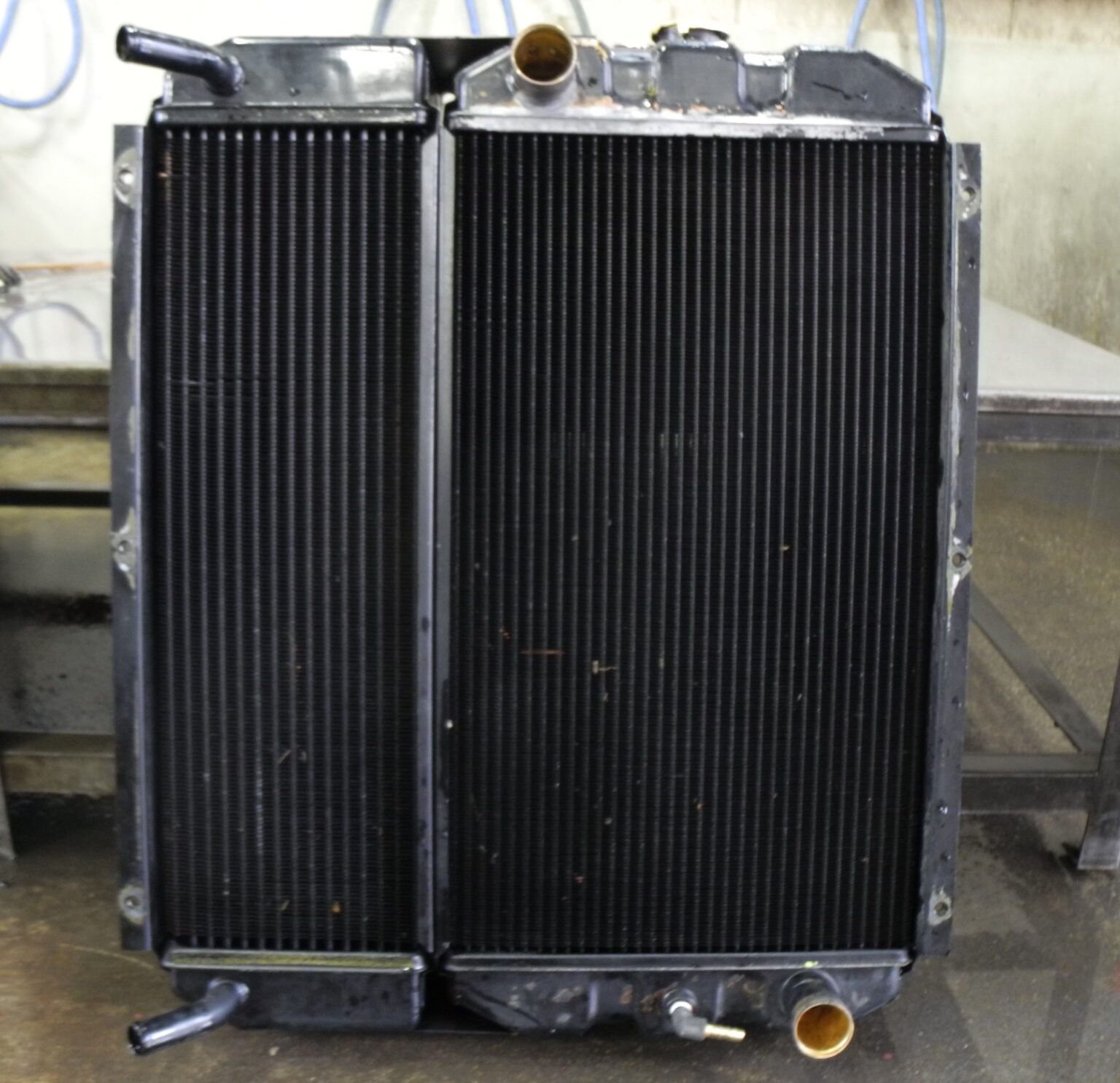 建設機械 真鍮 ラジエーター | 草島ラジエーター工業所