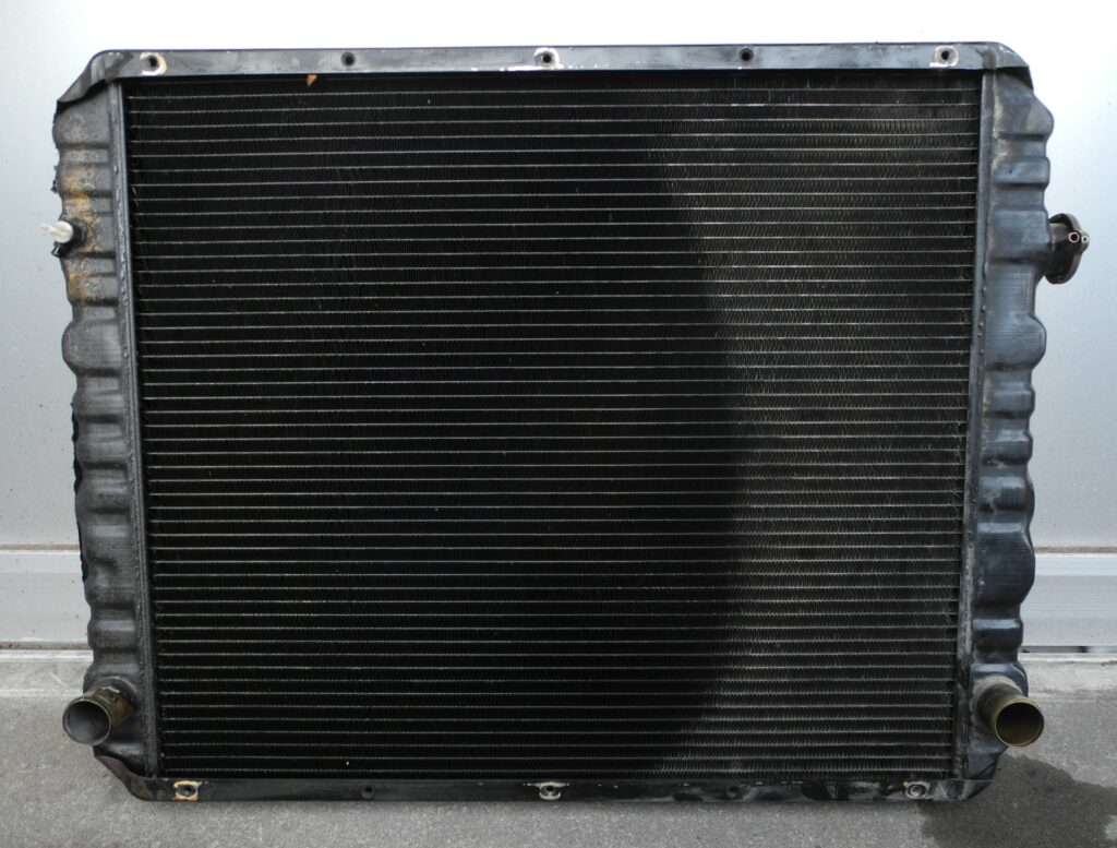 建設機械 真鍮 ラジエーター | 草島ラジエーター工業所